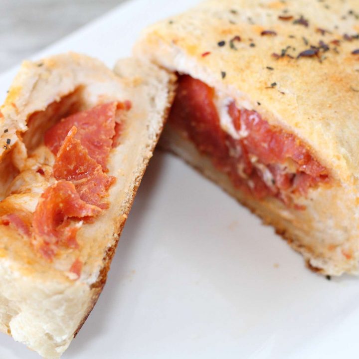 Spicy Stuffed Pizza Bread
