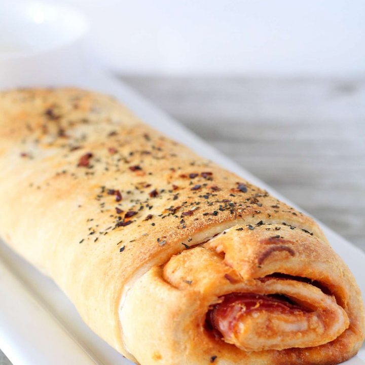 Spicy Stuffed Pizza Bread
