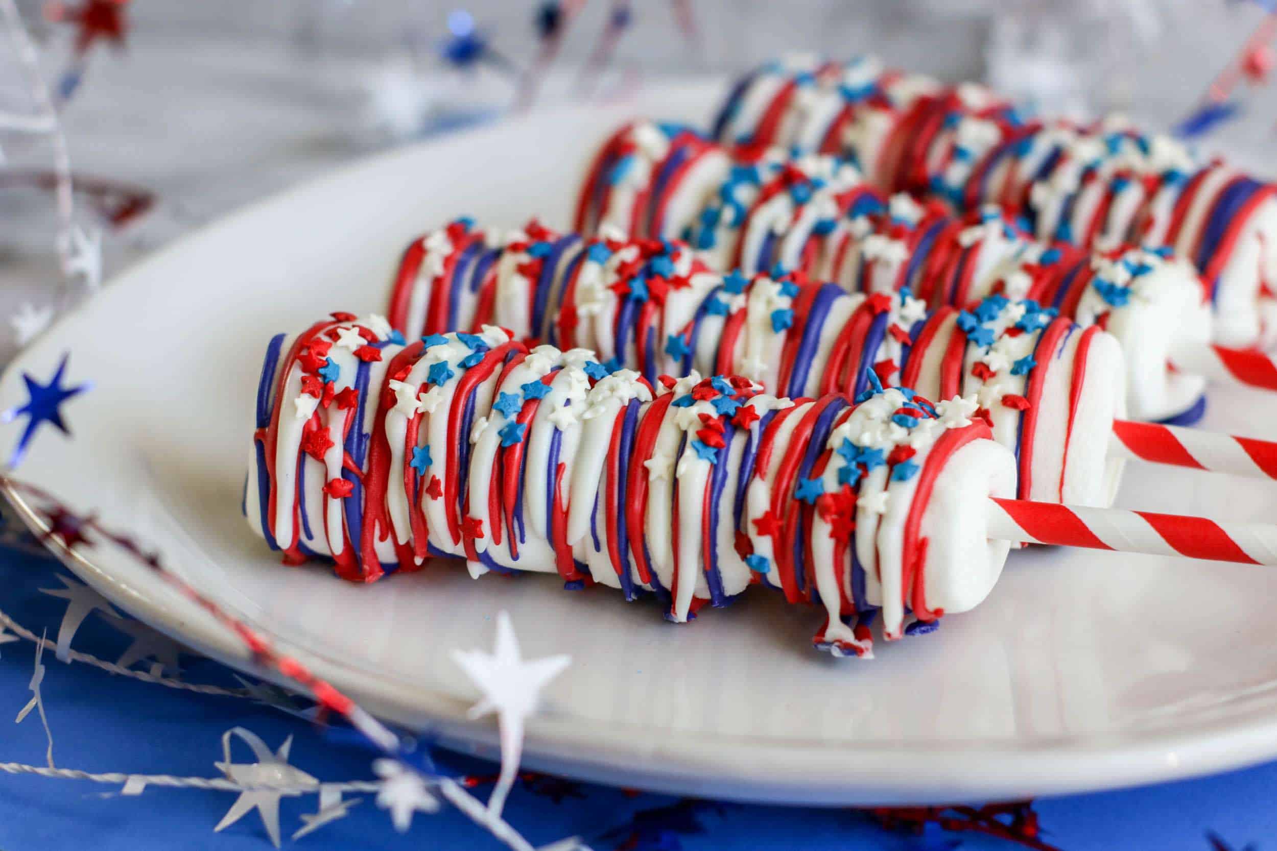 Patriotic Marshmallow Pops: Easy treats for your Summer Holiday Parties